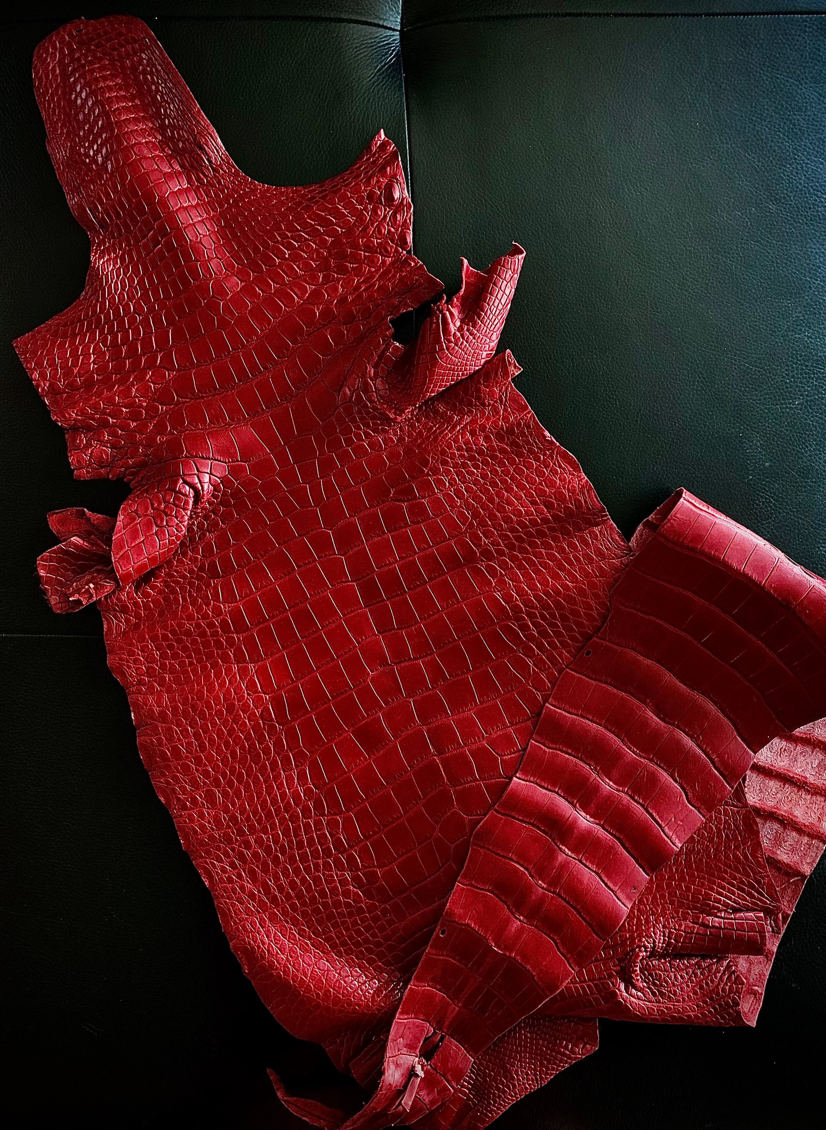 Alligator Antique Matte Finish LIPSTICK by Heng Long – Hardtke Leather Co.
